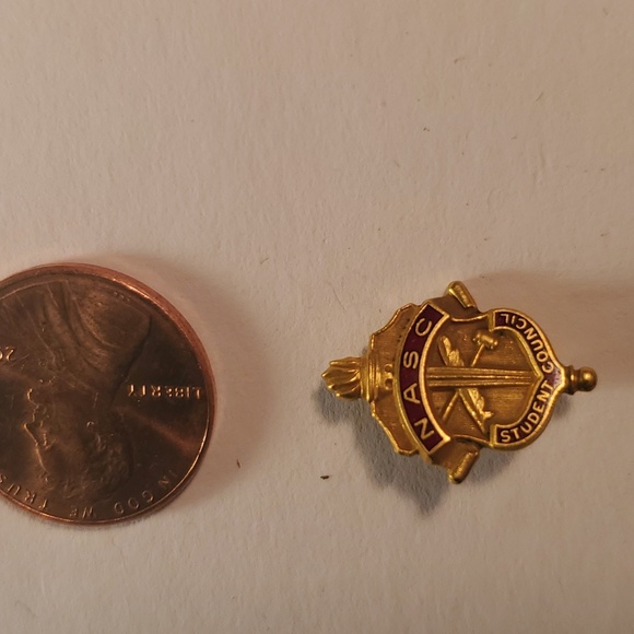 usa | Other | Vintage Student Council Pin | Poshmark